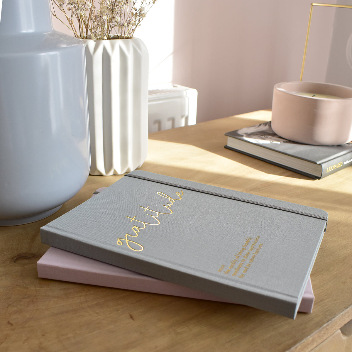 Yearly Gratitude Journal – Três Paper + Co